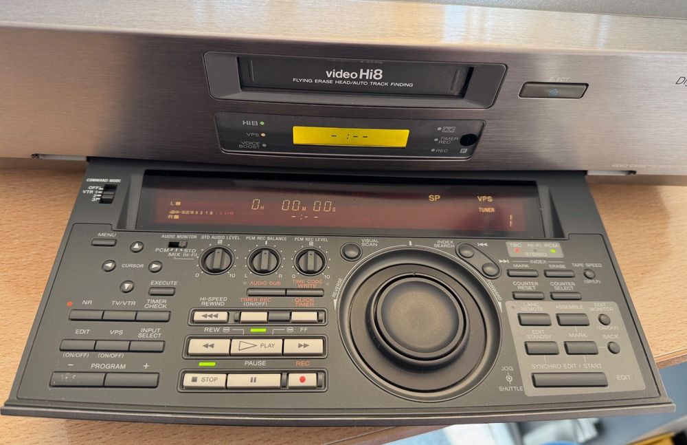 SONY EV-S9000E HIGH-END Video8 Hi8 Cassette Recorder | Kaufen auf Ricardo