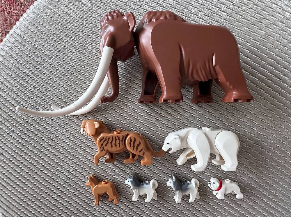 LEGO Tiere Set, Mammut, Säbelzahntiger, Eisbären, Huskys (Gebraucht) in ...