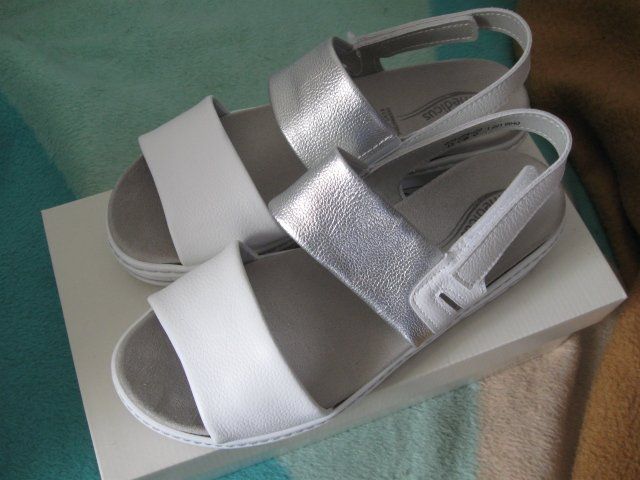 MEDICUS SANDALE NEU!! (Neu und originalverpackt) in Zürich für CHF 42 ...