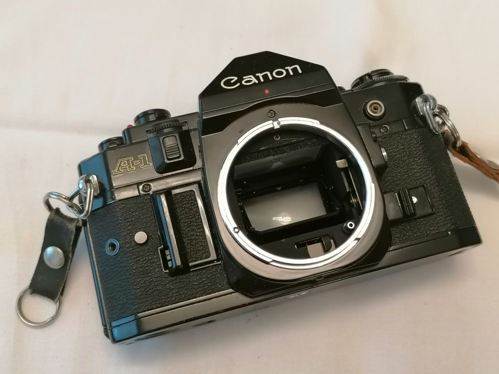 Fotokamera Canon A1 (Gebraucht) in Basel für CHF 59.9 – mit Lieferung auf Ricardo kaufen