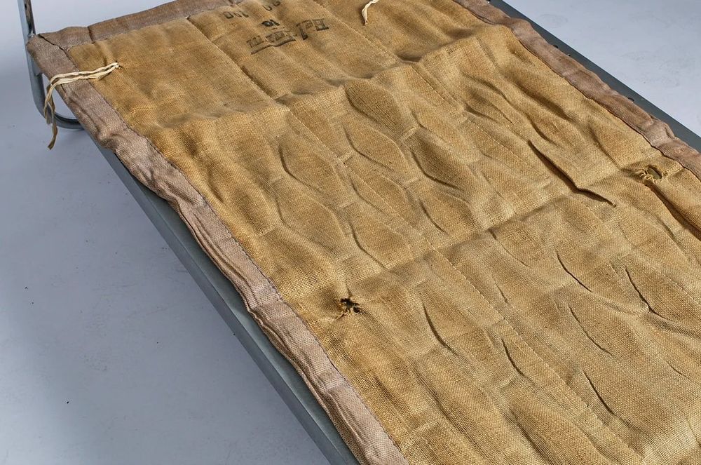 Alfred Roth Bett Embru Stahlrohrbett Le Corbusier (Gebraucht) in Zürich ...