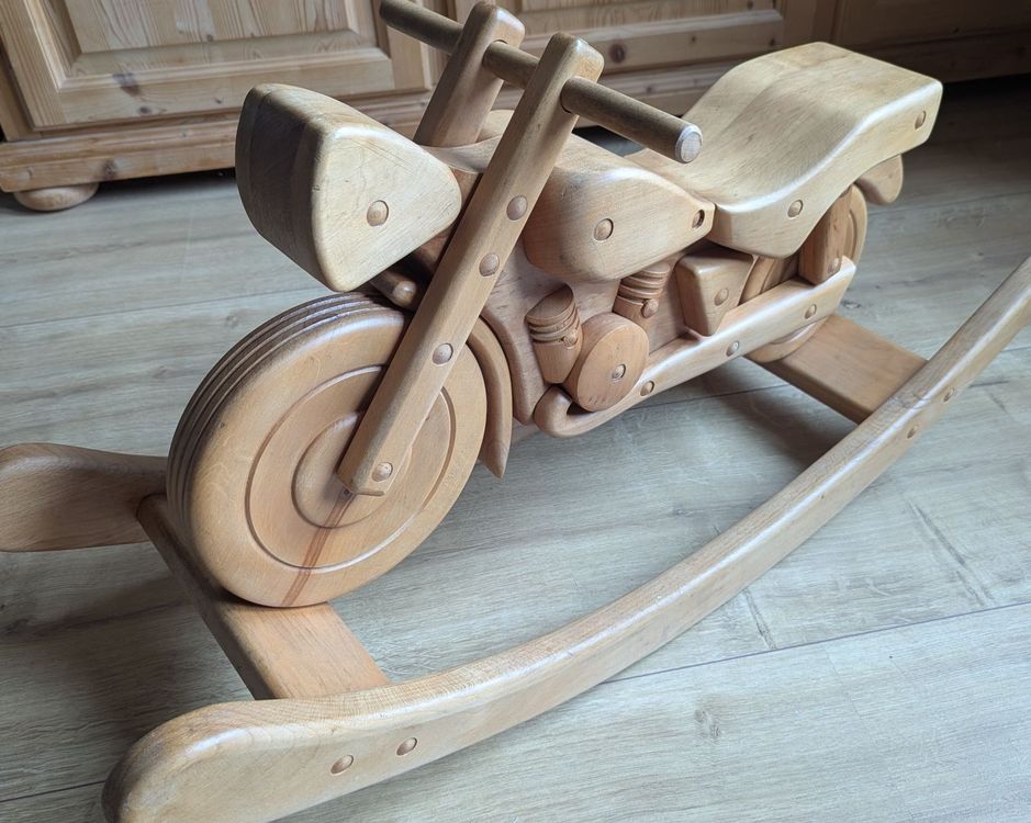 Schaukelpferd Als Motorrad