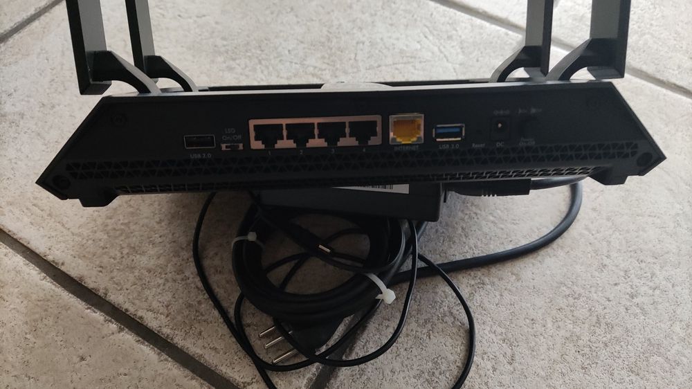 Router Netgear Nighthawk X6 (Gebraucht) in Thalwil für CHF 40 – mit Lieferung auf Ricardo kaufen