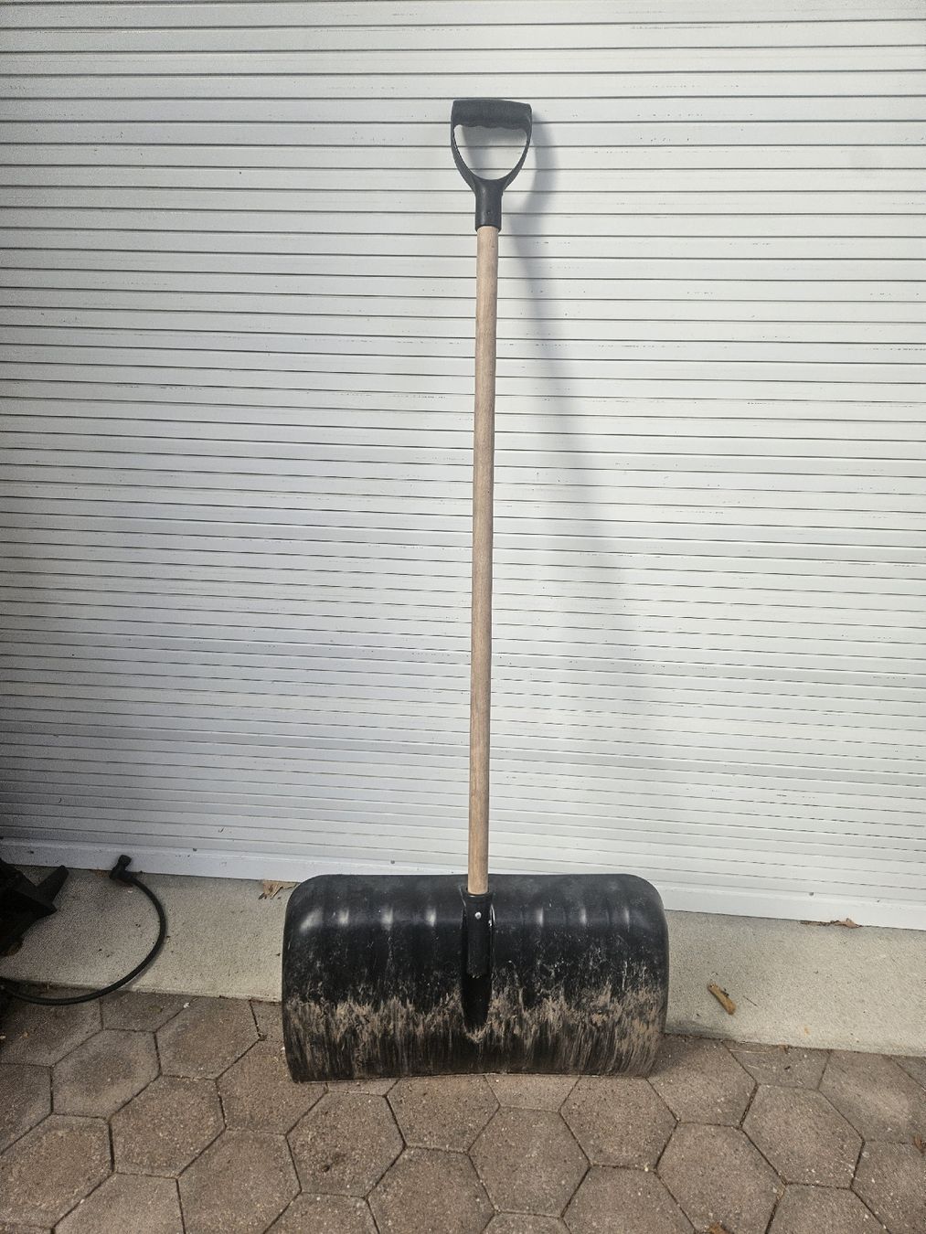 Snow Shovel - Be Ready For Winter - Used, Solid Tool (Gebraucht) in ...