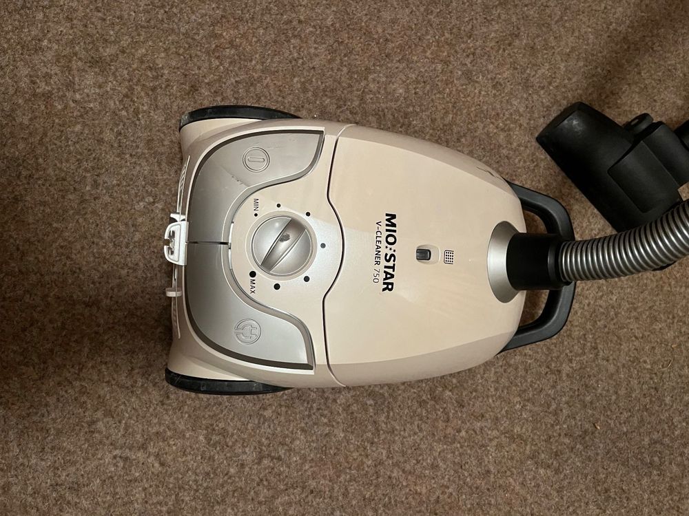 Staubsauger MioStar V-Cleaner 750 | Kaufen auf Ricardo