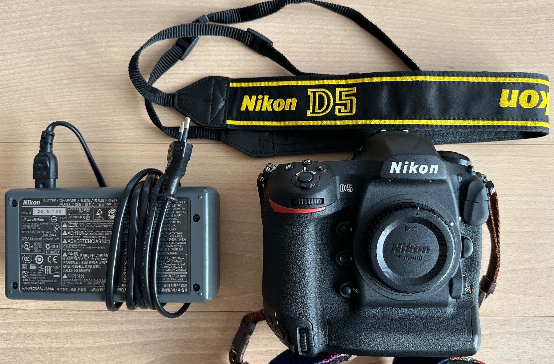 Nikon D5 Body – Top Zustand – nur 9.562 Auslösungen (Gebraucht) in ...