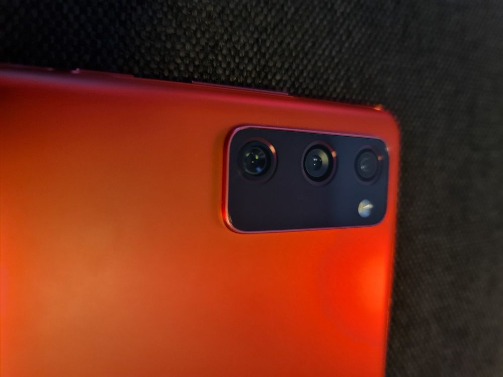 Samsung Galaxy S20 FE 5G Dual SIM 6GB/128GB rot (Gebraucht) in Rubigen für CHF 310 – mit ...