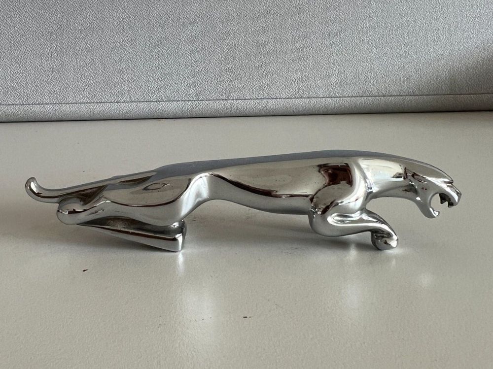Jaguar Auto Frontfigur (Gebraucht) in für CHF 50 – mit Lieferung auf ...