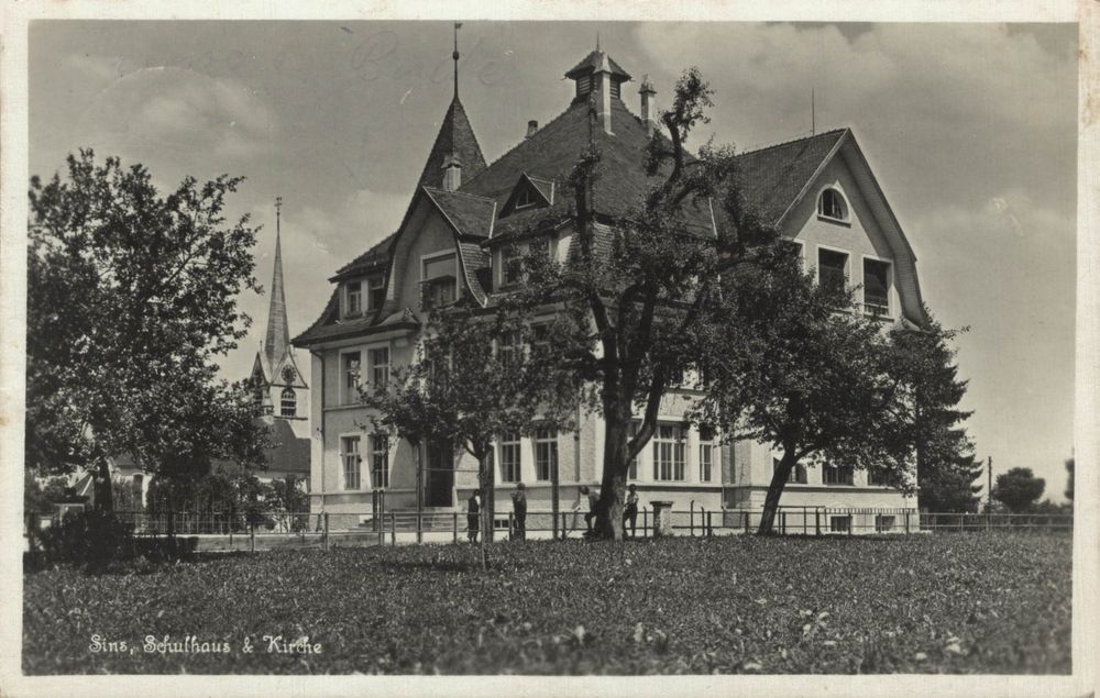 Sins, Schulhaus & Kirche (Gebraucht) in Bronschhofen für CHF 8 – mit Lieferung auf Ricardo kaufen