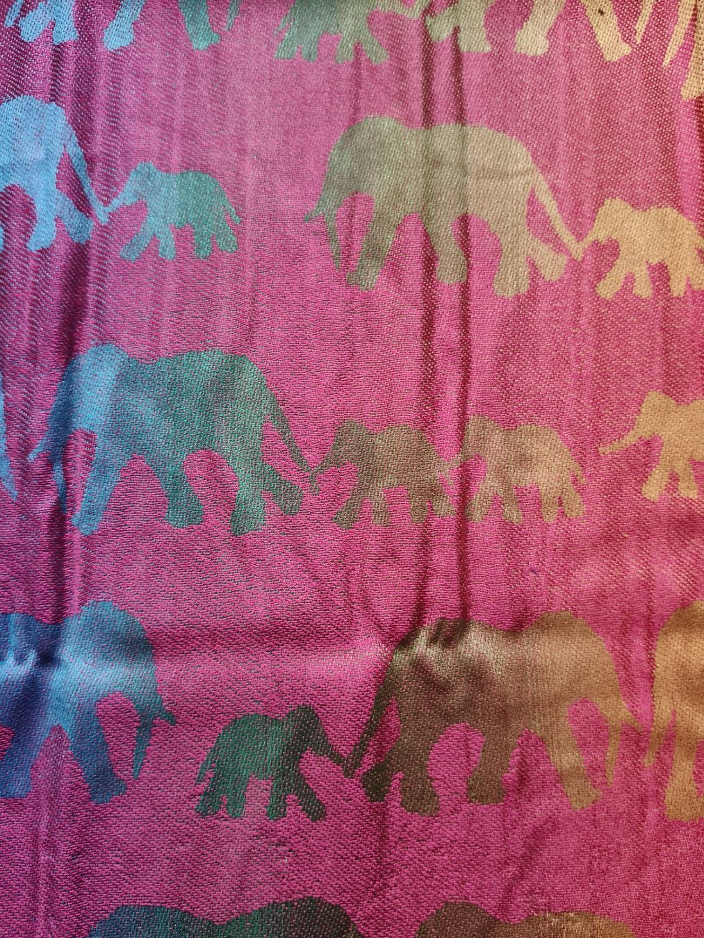 Schal aus Thailand, Neu und nie getragen (Neu und originalverpackt) in ...