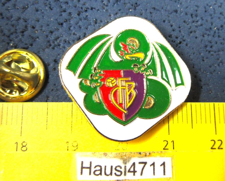 FCB FC BASEL PIN GEPRÄGT MIT BASILISK 25mm | Kaufen auf Ricardo