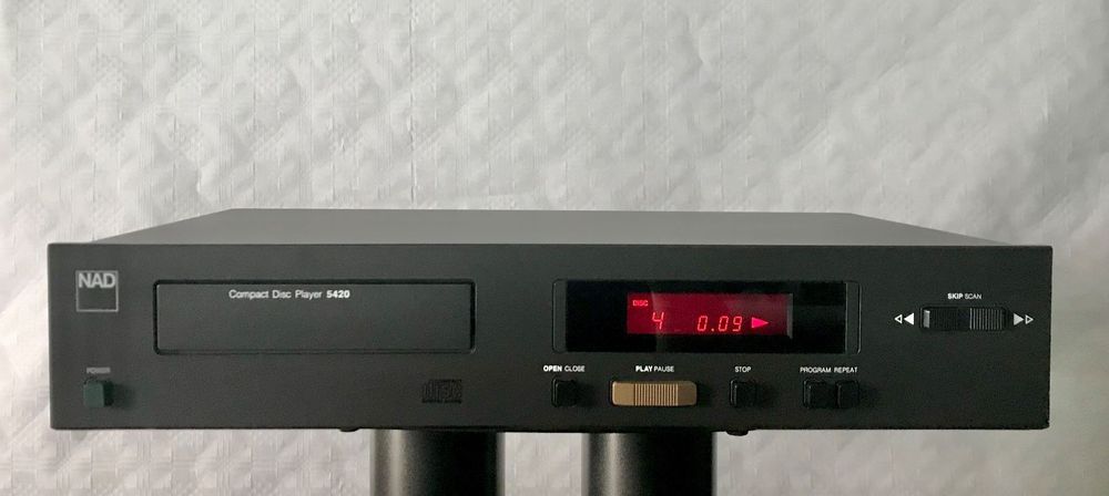 NAD 5420 CD Player (Gebraucht) in Zürich für CHF 99 – mit Lieferung auf ...