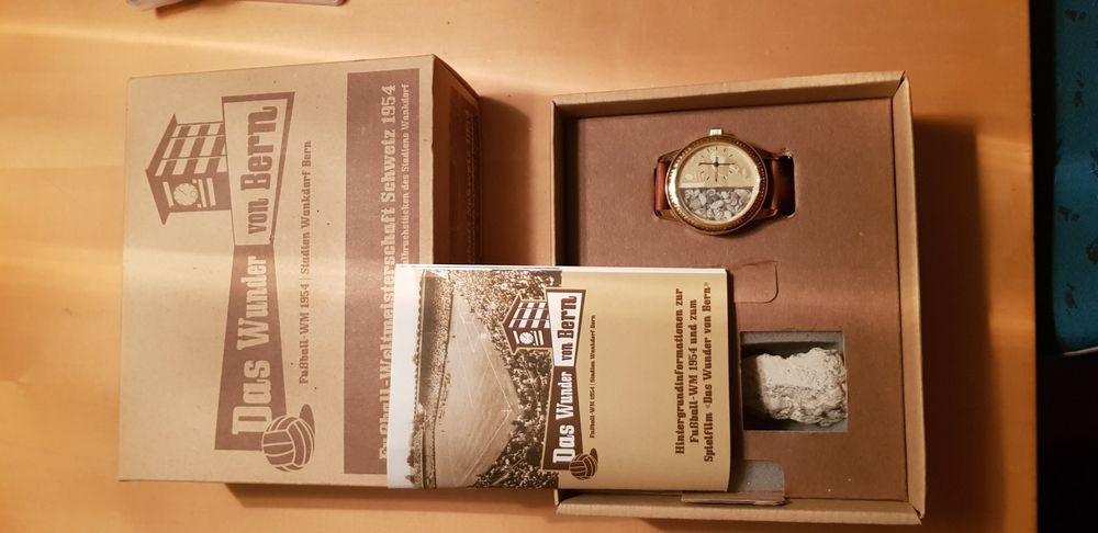Das Wunder von Bern - Uhr - Wankdorf (Neu und originalverpackt) in Safenwil für CHF 250 – mit ...