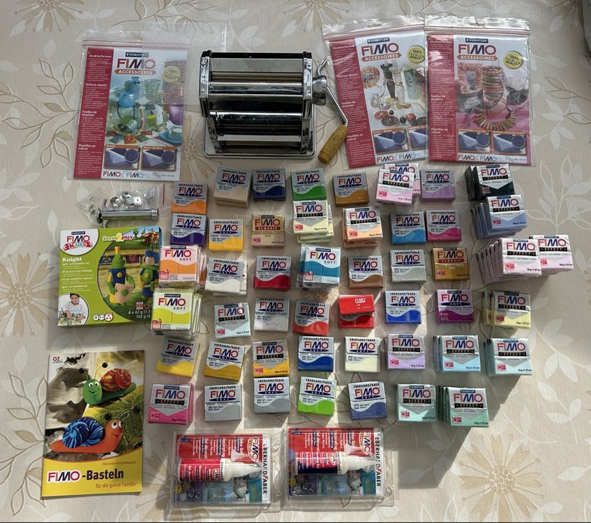 Riesiges Fimo Set / 99 Fimo und div. Zubehör (Gebraucht) in Giebenach ...