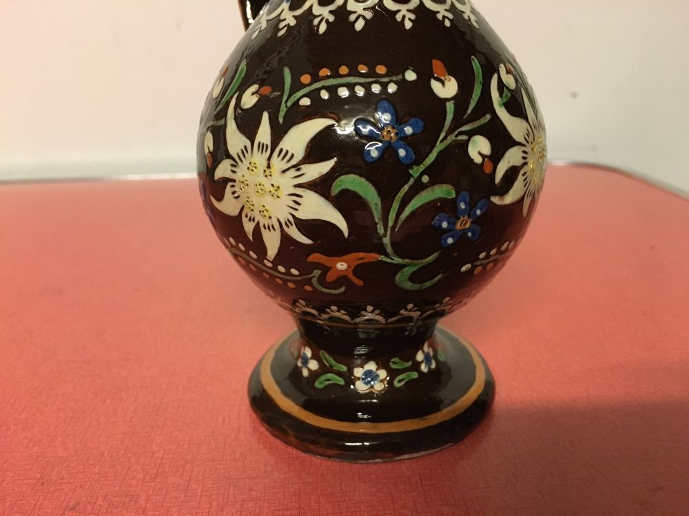 Alte Thuner Majolika Vase oder Krug ? (Gebraucht) in Lanzenhäusern für CHF 29 – mit Lieferung ...