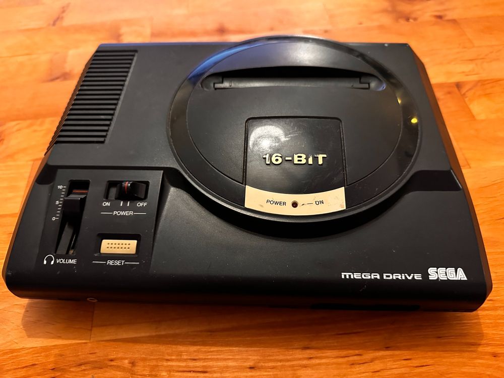 Megadrive 1 PAL fonctionnelle, testée LOOSE (D'occasion) à Bellevue ...