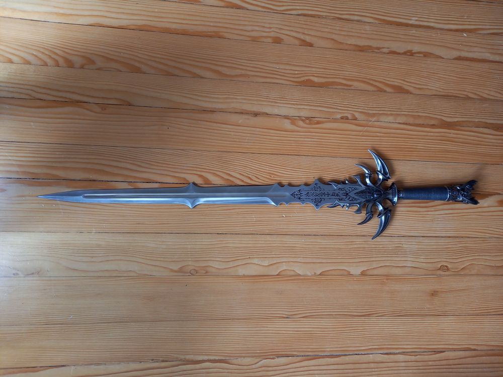 Kit Rae Vorthelok Dark Edition Fantasy Sword (Gebraucht) in Zürich für ...