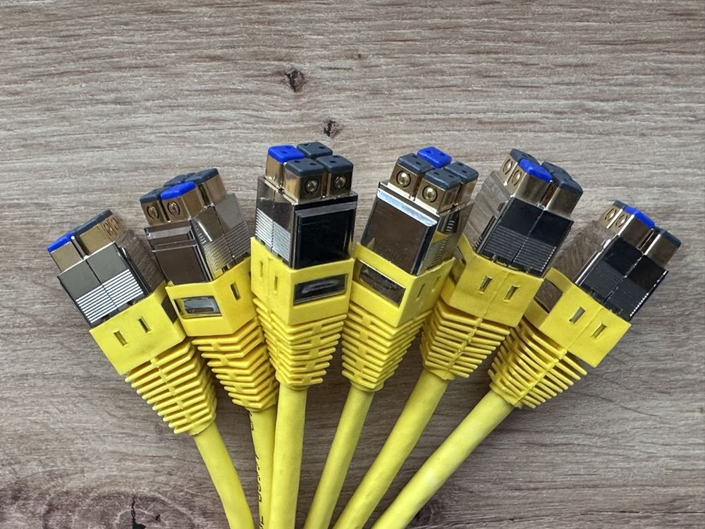 BKS HomeNet NewLine Kabel Kupfer, 12 Stück ab 1.- | Kaufen auf Ricardo