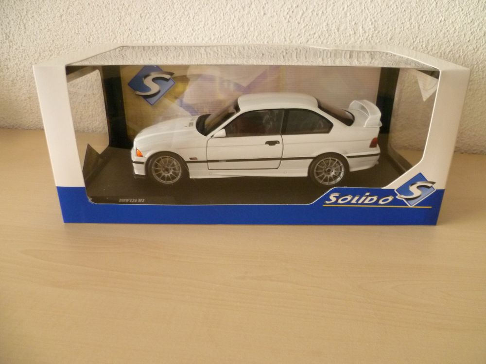BMW M3 E36 Coupé Plain Body 1995 1:18 (Neu (gemäss Beschreibung)) in ...