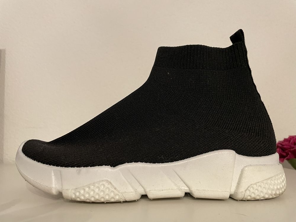 Scarpe “Balenciaga style” (Gebraucht) in Muzzano für CHF 25 – mit Lieferung auf Ricardo kaufen