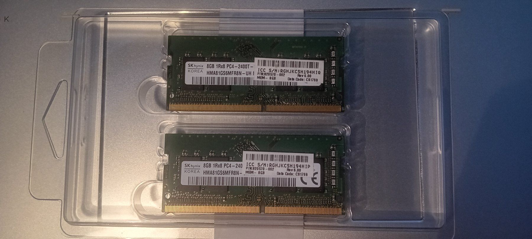 16GB Kit (2x8GB) SK Hynix DDR4-2400 SODIMM Laptop RAM — Top (Gebraucht ...