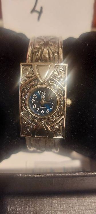 Montres bracelets, faites votre choix. (D'occasion) à Rolle pour CHF 33 ...