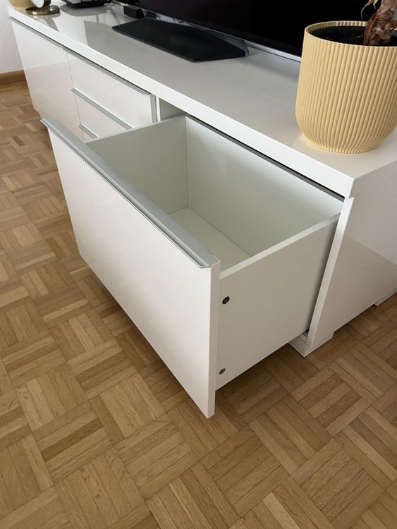 TV Möbel Lowboard BESTA BURS IKEA weiss (Gebraucht) in Dübendorf für ...