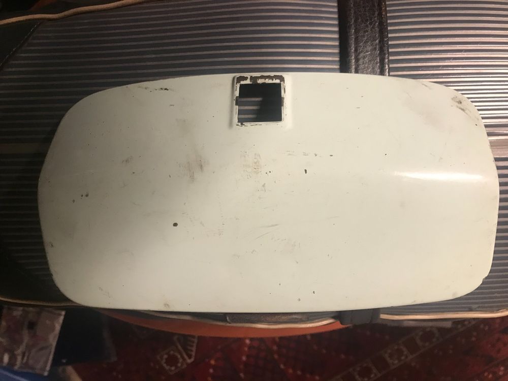 Vespa Seitenbackendeckel für Sprint.- GTR. (Gebraucht) in Grenchen für ...