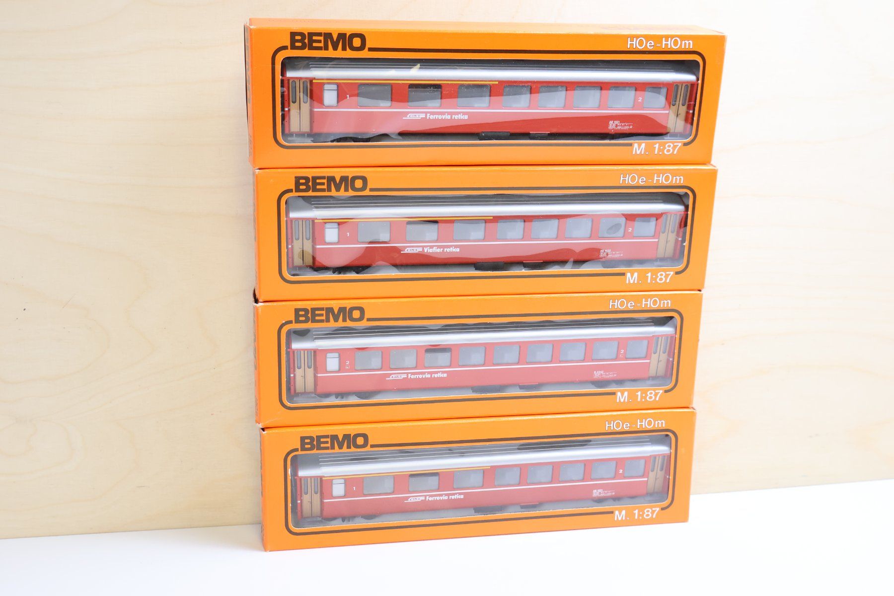 BEMO 4 x RhB Personenwagen Set H0m - 3251 121 & mehr (Gebraucht) in ...