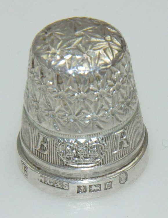 Antiker Fingerhut England Sterling Silber Queen Elizabeth II | Kaufen ...