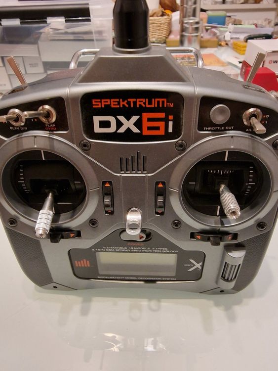 Spectrum DX6 (Gebraucht) in Bäch für CHF 59 – mit Lieferung auf Ricardo ...