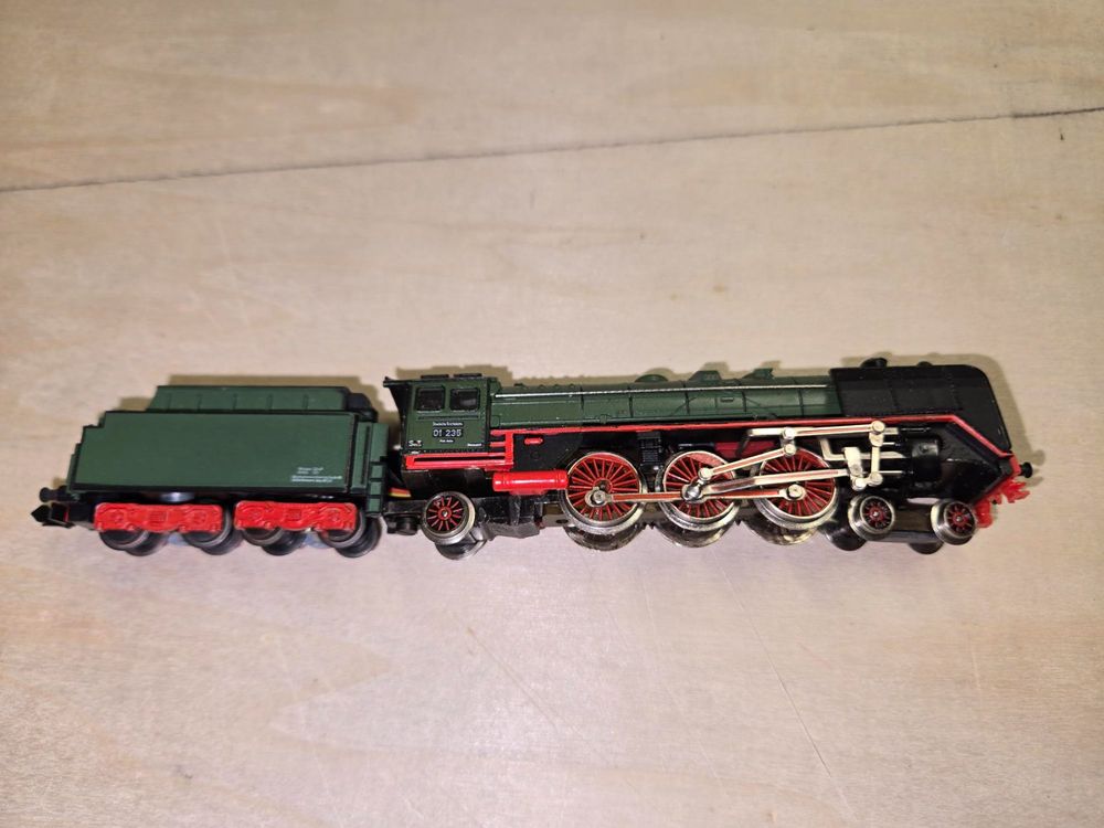 Minitrix 2244 BR 01 235 grün Sammlerstück Digital (Gebraucht) in ...