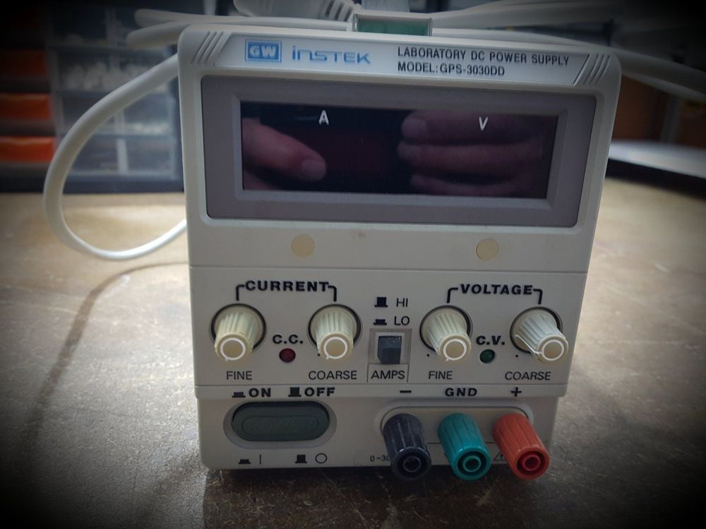 GPS-3030DD - Labornetzgerät (Gebraucht) in Moosseedorf für CHF 60 – nur ...