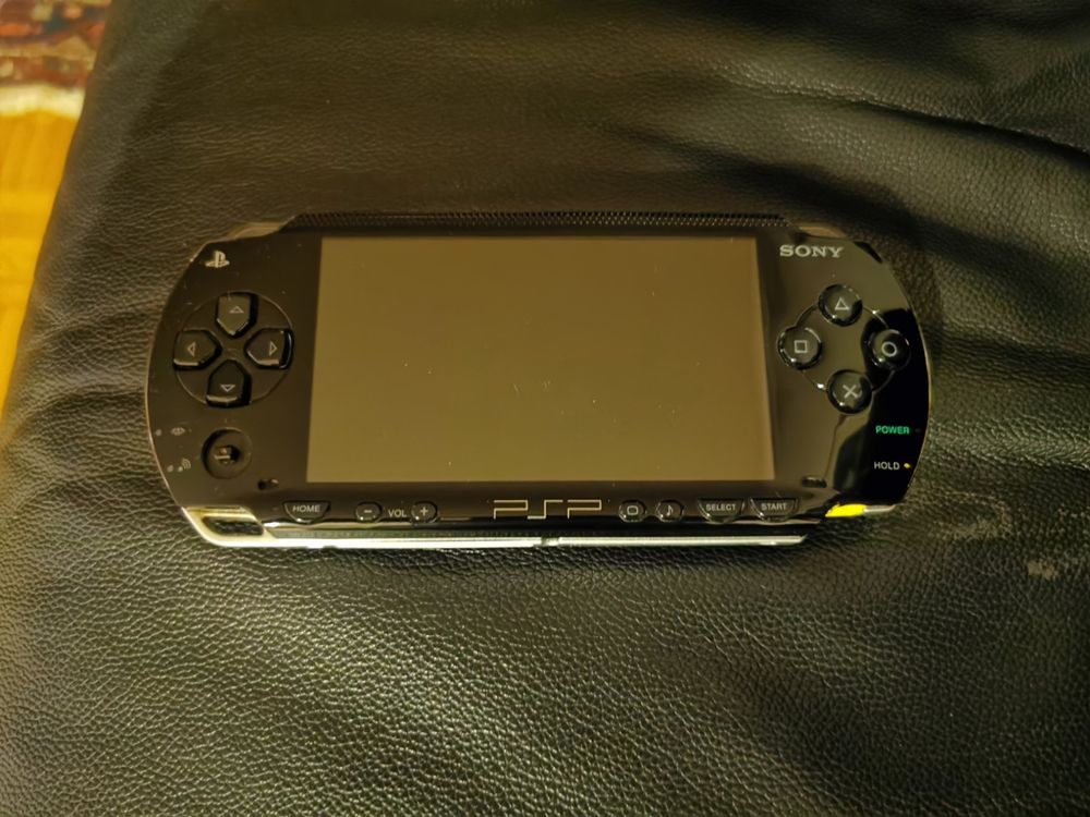 Spielkonsole Sony PSP 1 KAUM GEBRAUCHSSPUREN (Gebraucht) in Zürich für ...