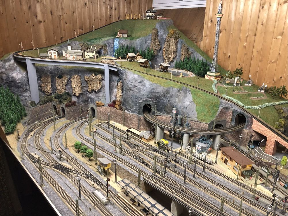 Modelleisenbahn HO Märklin (Gebraucht) in Füllinsdorf für CHF 700 – nur ...