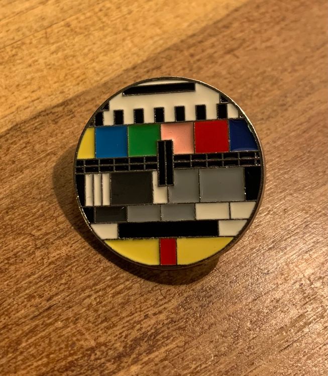 Pin Retro TV Testbild (Neu und originalverpackt) in Geneve für CHF 1.3 ...