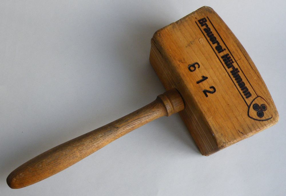 Brauerei HÜRLIMANN Bier Zürich Zapfhammer Fassanstich 612 (Gebraucht ...