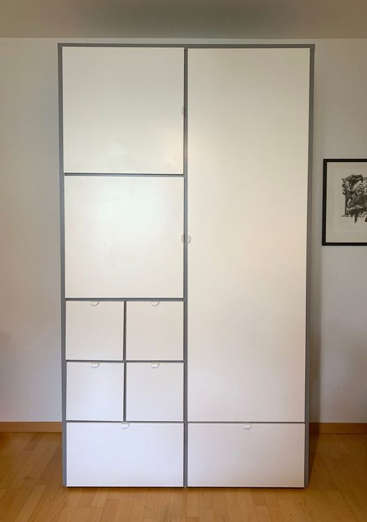 VISTHUS Wardrobe grau und weiss (Gebraucht) in Zürich für CHF 150 – nur ...