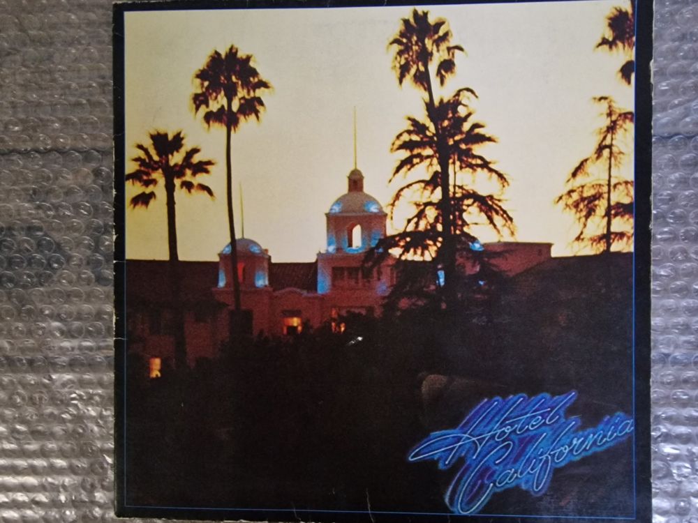 Eagles LP – Hotel California (Gebraucht) in Root für CHF 7 – mit ...