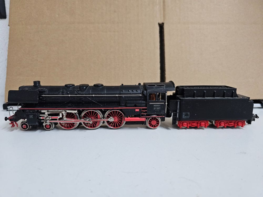 Märklin lok Br 01 097 DB dès 1.-fr (Gebraucht) in bassecourt für CHF 52 – mit Lieferung auf ...
