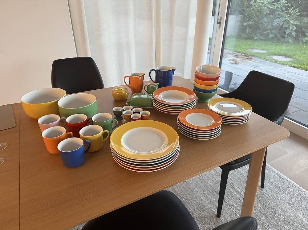 Dibbern Color Geschirr (Gebraucht) in Horgen für CHF 350 – nur Abholung ...
