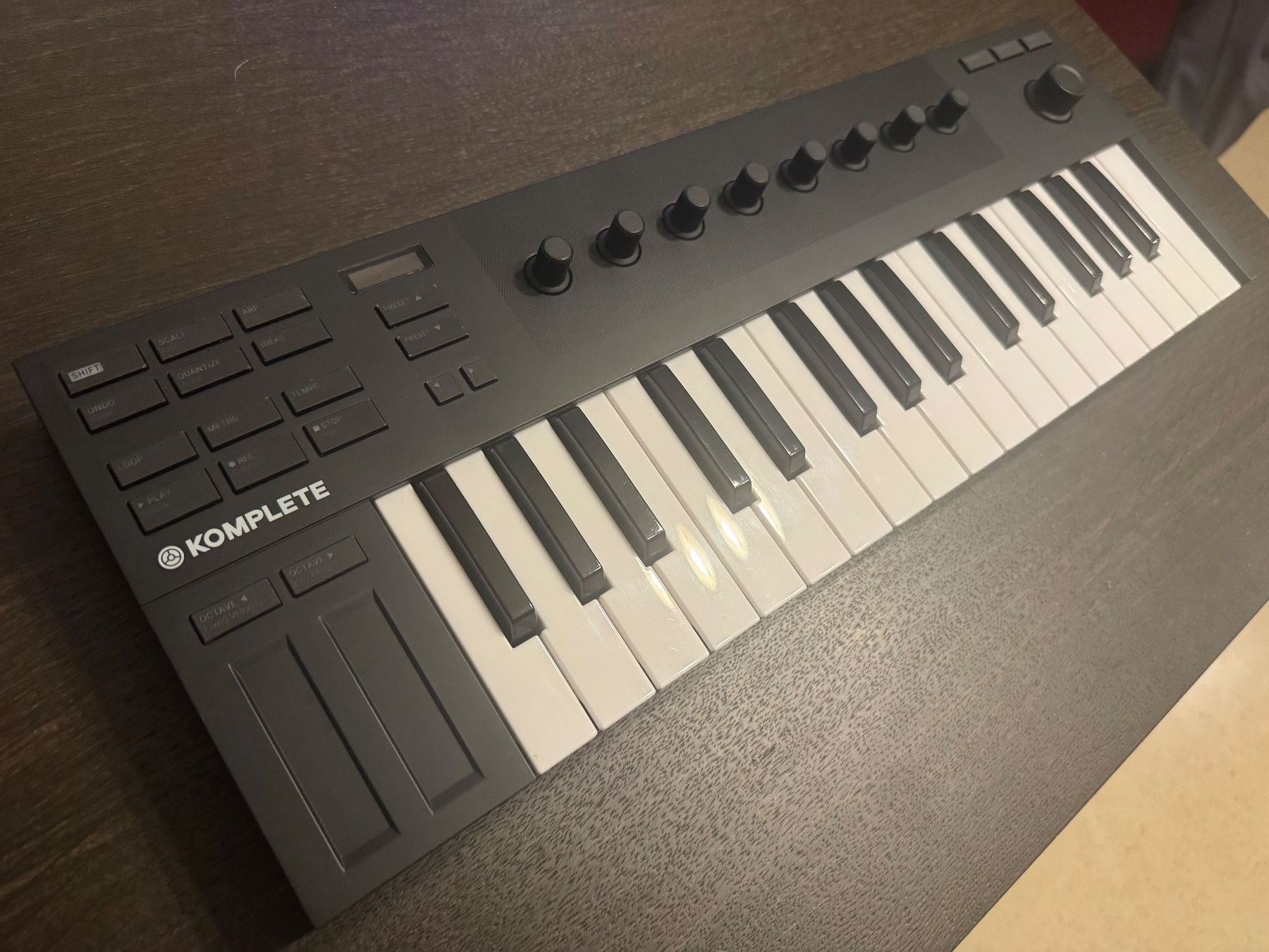 Native Instruments KOMPLETE KONTROL M32 HW (Gebraucht) in Hendschiken ...