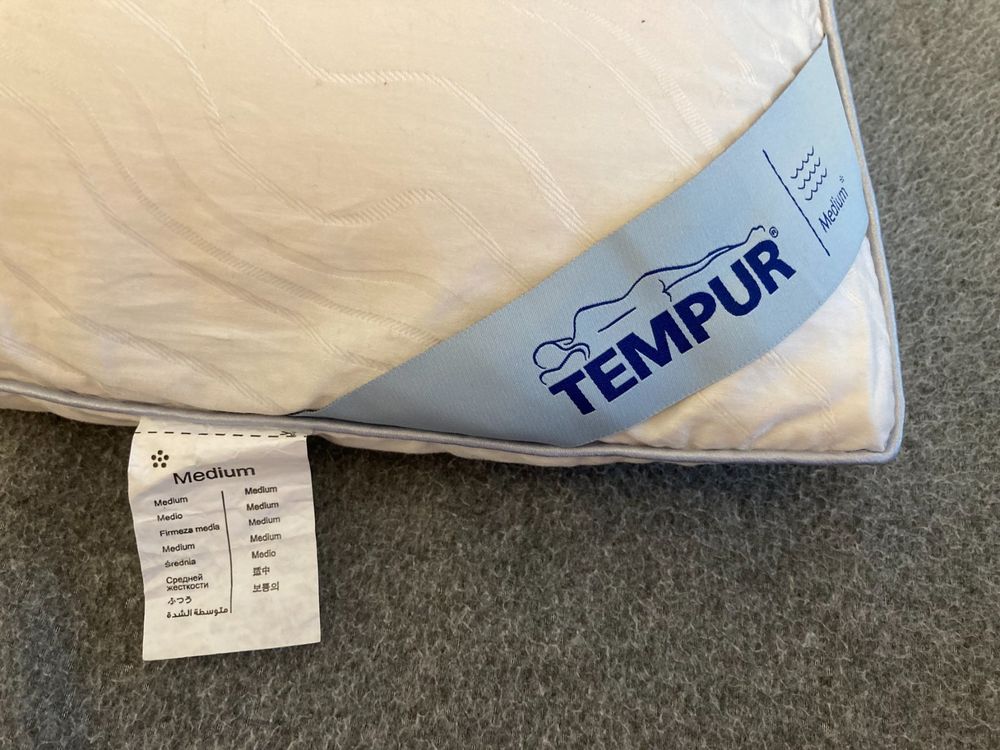 TEMPUR Kissen Medium (Gebraucht) in für CHF 49 – mit Lieferung auf Ricardo kaufen