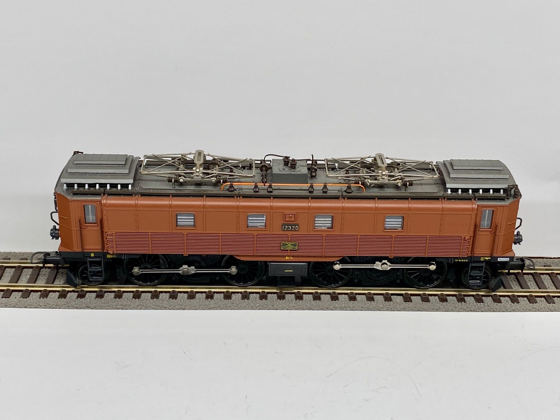 Roco 43508 (H0 GS) E-Lok SBB Be 4/6 12320 braun neuwertig (Neu (gemäss ...