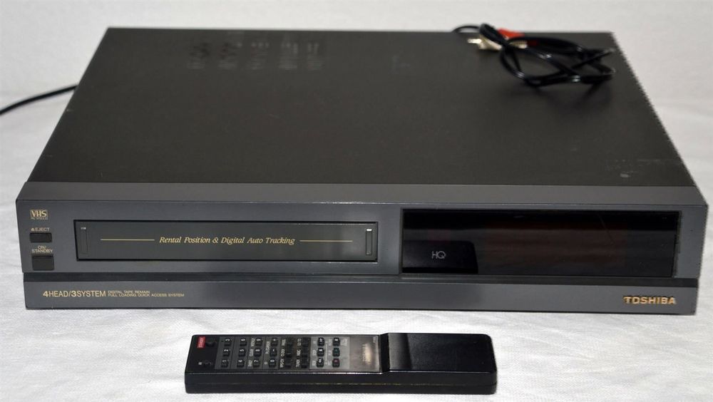 Videorecorder VHS Toshiba V-800SR / RCA magnétoscope (Gebraucht) in Collonges für CHF 100 – mit ...