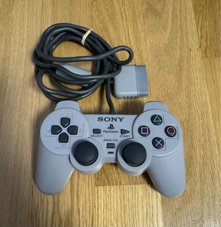 Original Sony Playstation Controller Grau PS1/PS2 (Gebraucht) in ...