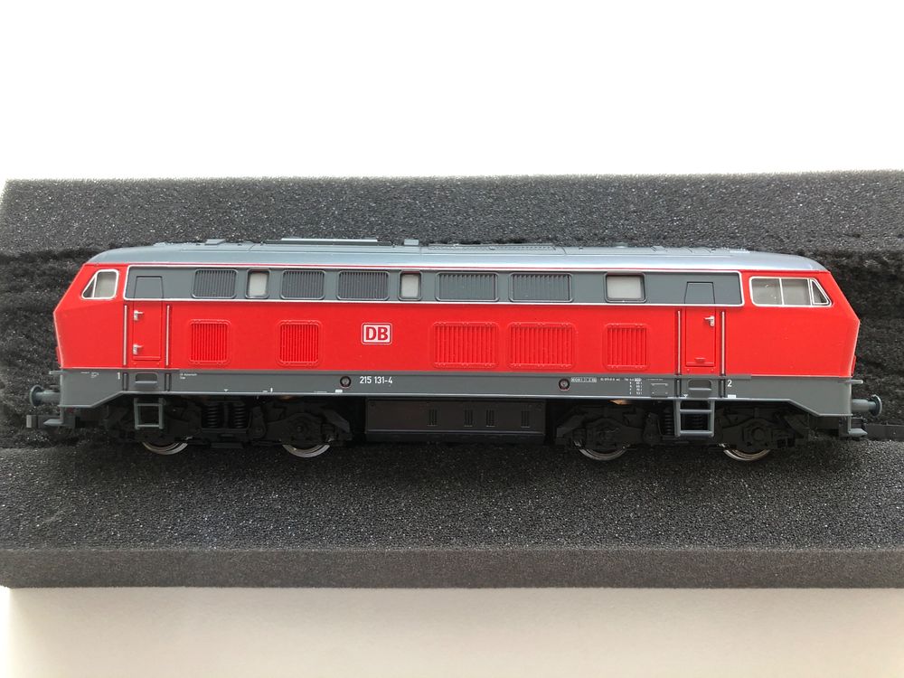 schöne Roco DB V215 verkehrsrot neues Logo - DC (Neu und ...