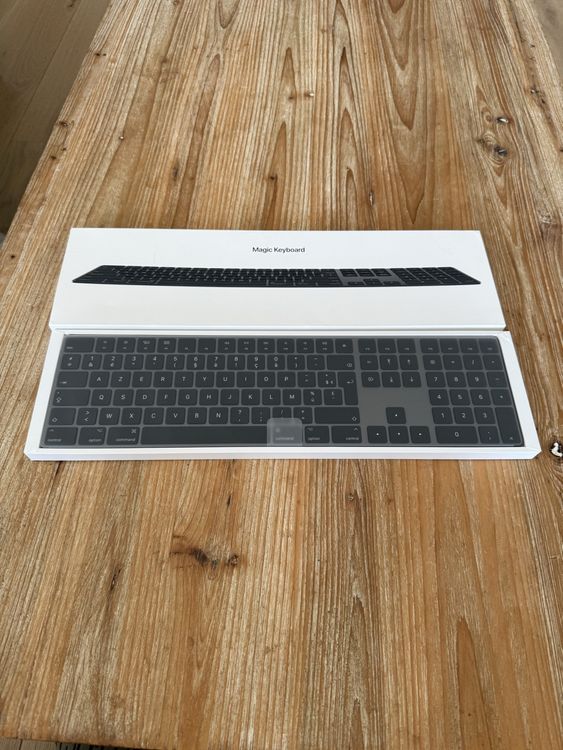 Apple Magic Keyboard AZERTY with Numeric Keypad (Neu (gemäss ...
