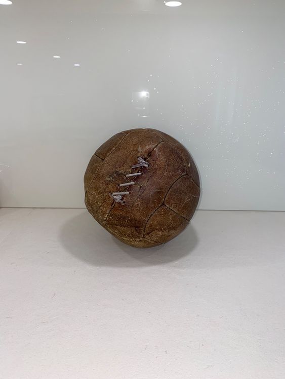 Fußball Ball 1910 Echtleder Schweizermeister | Kaufen auf Ricardo