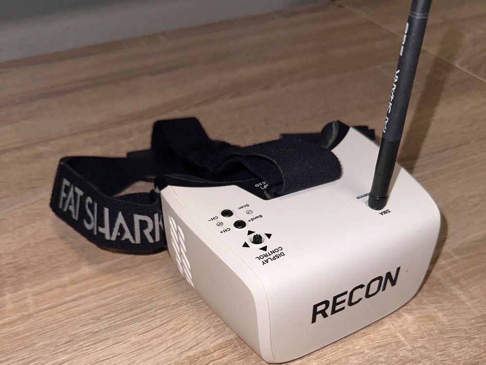 Fat Shark Recon V2 FPV Brille Drohne Receiver 5.8Ghz (Gebraucht) in Neftenbach für CHF 20 – mit ...